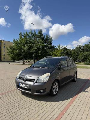 Pelēks Toyota Corolla Verso 2007 Kauņa, ar dzinēja tilpumu 2.23 L un nobraukumu 349 tūkst. km par 2300 €, foto 6 vietnē AUTOMOTO.COM.LV