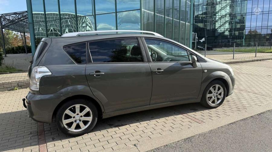 Серый Тойота Королла Версо 2007 в Вильнюс, объемом двигателя 2.23 л и пробегом 320 тыс. км за 1650 €, фото 7 на AUTOMOTO.COM.LV