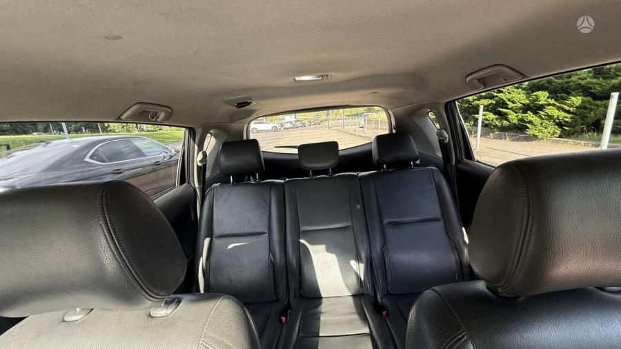 Pelēks Toyota Corolla Verso 2007 Viļņa, ar dzinēja tilpumu 2.23 L un nobraukumu 320 tūkst. km par 1650 €, foto 13 vietnē AUTOMOTO.COM.LV