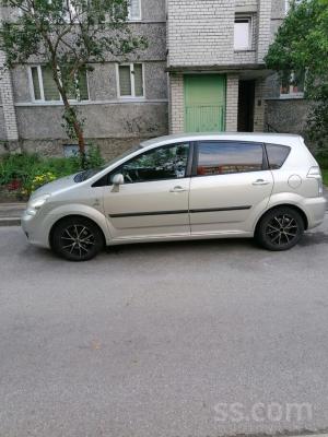 Pelēks Toyota Corolla Verso 2007 Rīga, ar dzinēja tilpumu 2.20 L un nobraukumu 297 tūkst. km par 2350 €, foto 13 vietnē AUTOMOTO.COM.LV