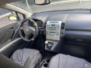 Pelēks Toyota Corolla Verso 2007 Kauņa, ar dzinēja tilpumu 2.23 L un nobraukumu 407 tūkst. km par 1650 €, foto 6 vietnē AUTOMOTO.COM.LV