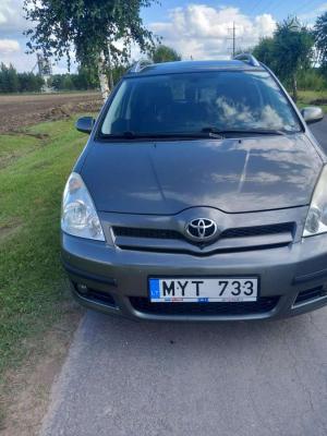 Grey Toyota Corolla Verso 2007 in Kursenai, with an engine capacity of 2.23 L and mileage of 242 thousand km for 2700 €, photo 4 on AUTOMOTO.COM.LV