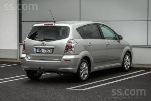 Pelēks Toyota Corolla Verso 2007 Rīga, ar dzinēja tilpumu 2.20 L un nobraukumu 308 tūkst. km par 2490 €, foto 5 vietnē AUTOMOTO.COM.LV