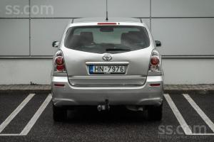 Pelēks Toyota Corolla Verso 2007 Rīga, ar dzinēja tilpumu 2.20 L un nobraukumu 308 tūkst. km par 2490 €, foto 6 vietnē AUTOMOTO.COM.LV