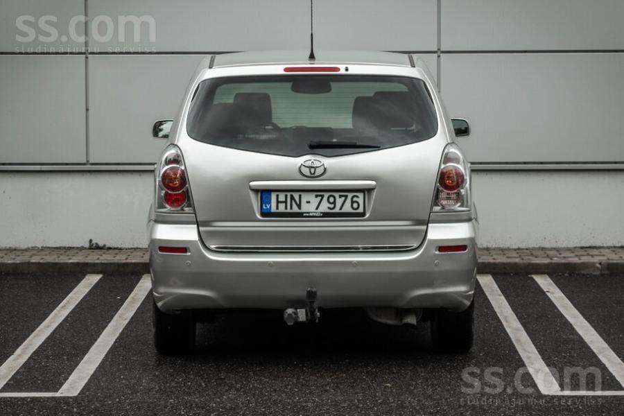 Pelēks Toyota Corolla Verso 2007 Rīga, ar dzinēja tilpumu 2.20 L un nobraukumu 308 tūkst. km par 2490 €, foto 6 vietnē AUTOMOTO.COM.LV