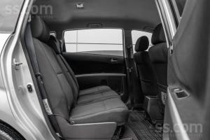 Pelēks Toyota Corolla Verso 2007 Rīga, ar dzinēja tilpumu 2.20 L un nobraukumu 308 tūkst. km par 2490 €, foto 11 vietnē AUTOMOTO.COM.LV