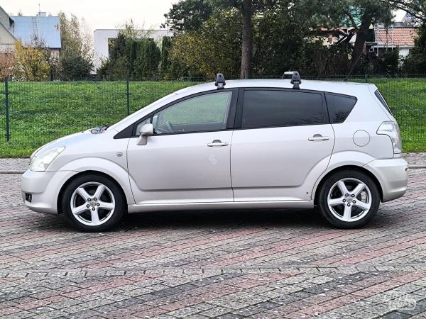 Тойота Королла Версо 2007 в Шилуте на AUTOMOTO.COM.LV Серый Тойота Королла Версо 2007 в Шилуте, объемом двигателя 2.20 л и пробегом 240 тыс. км за 1999 €, фото 7 на AUTOMOTO.COM.LV