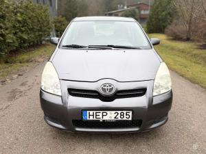 Pelēks Toyota Corolla Verso 2008 Viļņa, ar dzinēja tilpumu 2.23 L un nobraukumu 312 tūkst. km par 1150 €, foto 8 vietnē AUTOMOTO.COM.LV