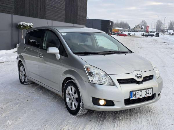 Pelēks Toyota Corolla Verso 2008 Šauļi, ar dzinēja tilpumu 1.80 L un nobraukumu 250 tūkst. km par 2650 €, foto 4 vietnē AUTOMOTO.COM.LV