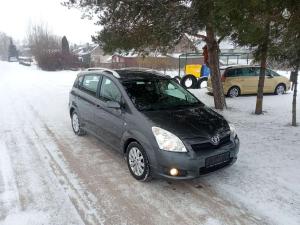 Grey Toyota Corolla Verso 2008 in Marijampole, with an engine capacity of 2.23 L and mileage of 240 thousand km for 3450 €, photo  on AUTOMOTO.COM.LV