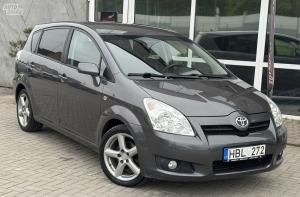 Pelēks Toyota Corolla Verso 2008 Radviliškis, ar dzinēja tilpumu 2.20 L un nobraukumu 329 tūkst. km par 2150 €, foto 3 vietnē AUTOMOTO.COM.LV