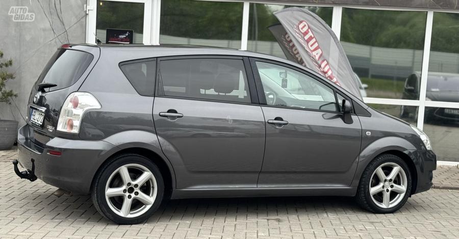 Pelēks Toyota Corolla Verso 2008 Radviliškis, ar dzinēja tilpumu 2.20 L un nobraukumu 329 tūkst. km par 2150 €, foto 8 vietnē AUTOMOTO.COM.LV