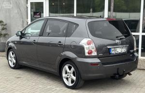 Pelēks Toyota Corolla Verso 2008 Radviliškis, ar dzinēja tilpumu 2.20 L un nobraukumu 329 tūkst. km par 2150 €, foto 11 vietnē AUTOMOTO.COM.LV