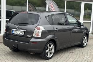 Pelēks Toyota Corolla Verso 2008 Radviliškis, ar dzinēja tilpumu 2.20 L un nobraukumu 329 tūkst. km par 2150 €, foto 12 vietnē AUTOMOTO.COM.LV
