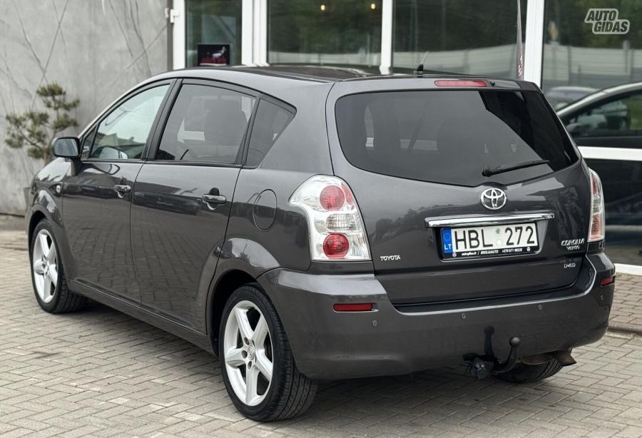 Pelēks Toyota Corolla Verso 2008 Radviliškis, ar dzinēja tilpumu 2.20 L un nobraukumu 329 tūkst. km par 2150 €, foto 13 vietnē AUTOMOTO.COM.LV