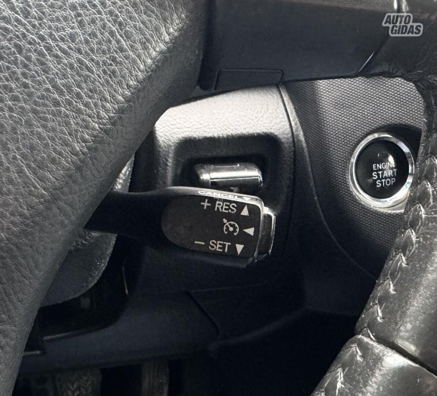 Pelēks Toyota Corolla Verso 2008 Radviliškis, ar dzinēja tilpumu 2.20 L un nobraukumu 329 tūkst. km par 2150 €, foto 22 vietnē AUTOMOTO.COM.LV