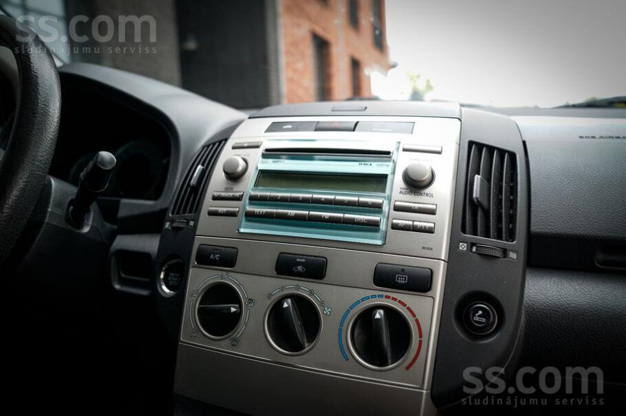 Pelēks Toyota Corolla Verso 2008 Rīga, ar dzinēja tilpumu 2.20 L un nobraukumu 436 tūkst. km par 2200 €, foto 8 vietnē AUTOMOTO.COM.LV
