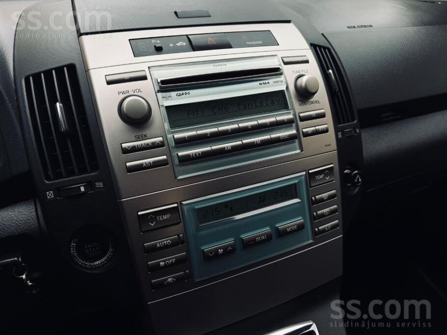 Grey Toyota Corolla Verso 2008 in Cesis, with an engine capacity of 2.20 L and mileage of 0 thousand km for 2500 €, photo 18 on AUTOMOTO.COM.LV
