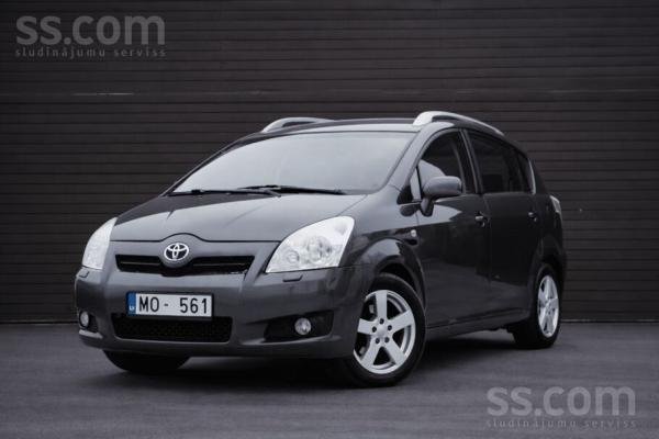 Pelēks Toyota Corolla Verso 2008 Rīga, ar dzinēja tilpumu 2.20 L un nobraukumu 282 tūkst. km par 2990 €, foto 1 vietnē AUTOMOTO.COM.LV
