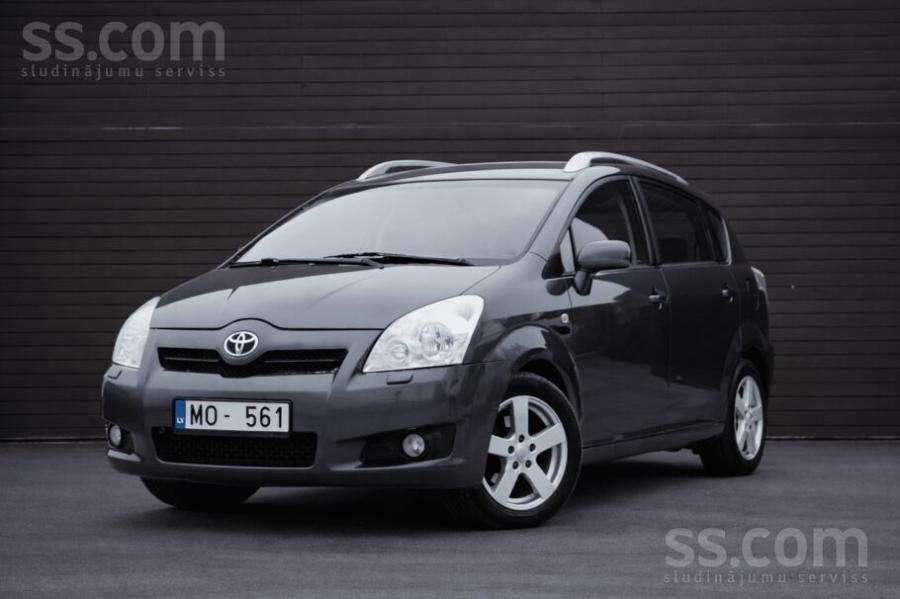 Pelēks Toyota Corolla Verso 2008 Rīga, ar dzinēja tilpumu 2.20 L un nobraukumu 282 tūkst. km par 2990 €, foto 1 vietnē AUTOMOTO.COM.LV