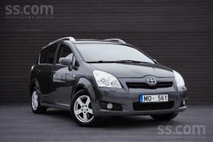 Pelēks Toyota Corolla Verso 2008 Rīga, ar dzinēja tilpumu 2.20 L un nobraukumu 282 tūkst. km par 2990 €, foto 3 vietnē AUTOMOTO.COM.LV