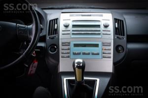 Pelēks Toyota Corolla Verso 2008 Rīga, ar dzinēja tilpumu 2.20 L un nobraukumu 282 tūkst. km par 2990 €, foto 7 vietnē AUTOMOTO.COM.LV