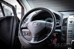 Pelēks Toyota Corolla Verso 2008 Rīga, ar dzinēja tilpumu 2.20 L un nobraukumu 282 tūkst. km par 2990 €, foto 8 vietnē AUTOMOTO.COM.LV