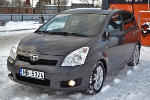 Серый Тойота Королла Версо 2008 в Екабпилс, объемом двигателя 2.20 л и пробегом 239 тыс. км за 4150 €, фото 4 на AUTOMOTO.COM.LV