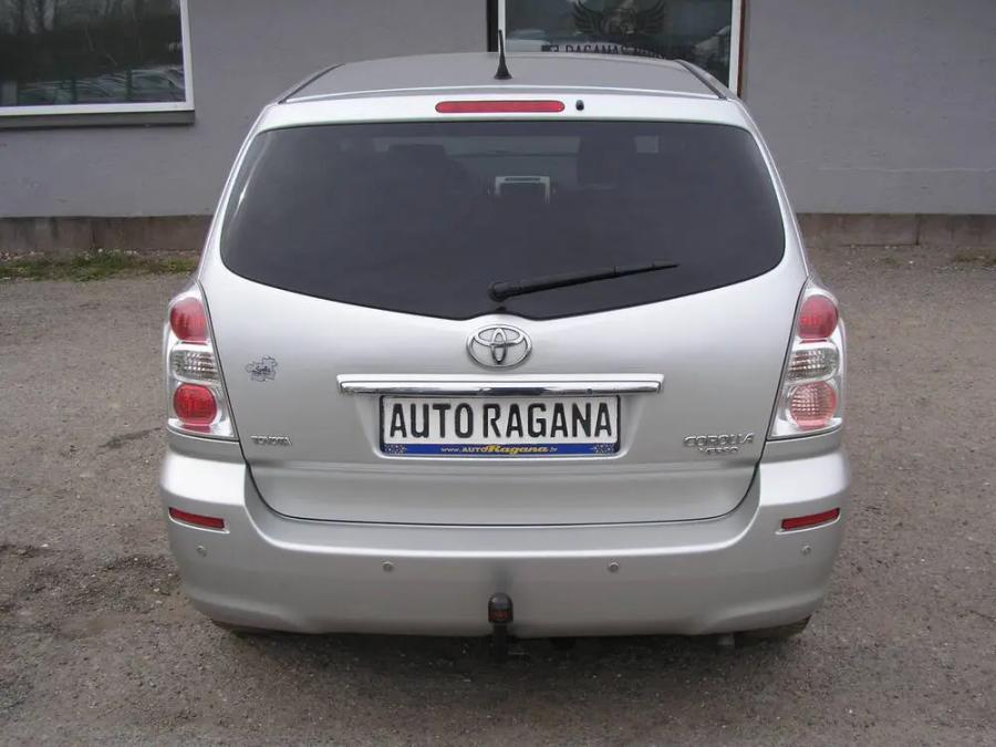 Pelēks Toyota Corolla Verso 2008 Sigulda, ar dzinēja tilpumu 1.80 L un nobraukumu 216 tūkst. km par 5650 €, foto 7 vietnē AUTOMOTO.COM.LV