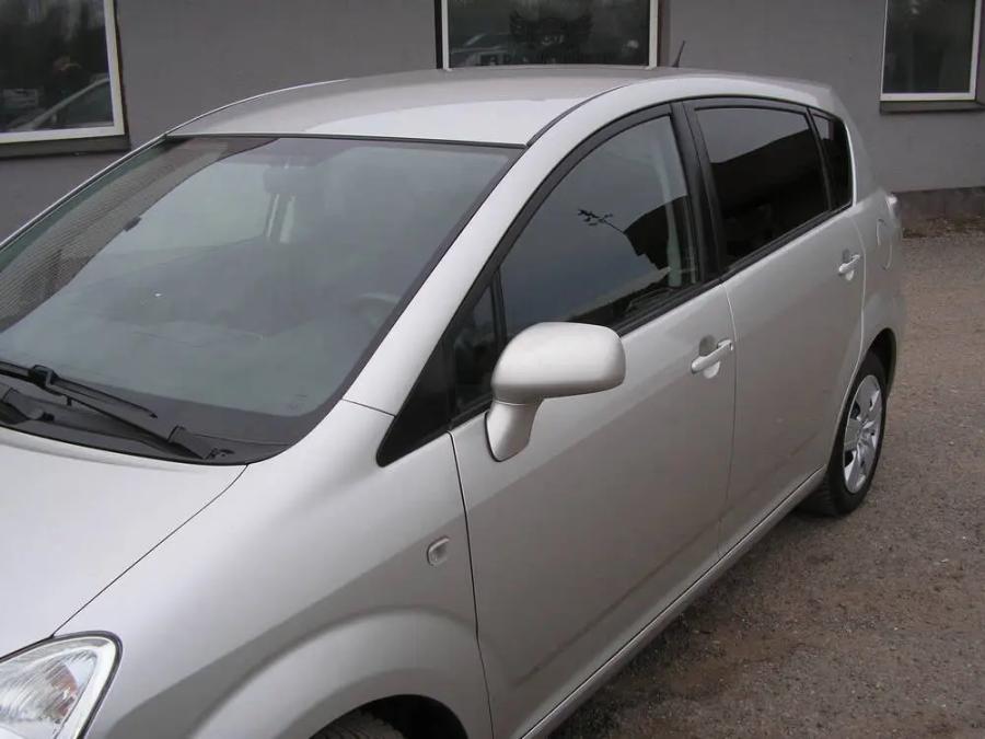 Pelēks Toyota Corolla Verso 2008 Sigulda, ar dzinēja tilpumu 1.80 L un nobraukumu 216 tūkst. km par 5650 €, foto 14 vietnē AUTOMOTO.COM.LV