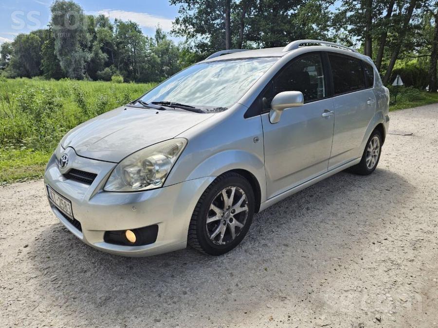 Grey Toyota Corolla Verso 2008 in Riga, with an engine capacity of 2.00 L and mileage of 0 thousand km for 700 €, photo 1 on AUTOMOTO.COM.LV