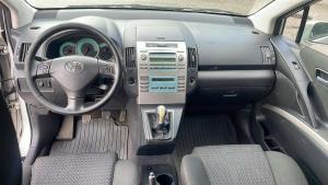Grey Toyota Corolla Verso 2008 in Marijampole, with an engine capacity of 2.23 L and mileage of 250 thousand km for 1950 €, photo 11 on AUTOMOTO.COM.LV
