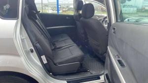 Grey Toyota Corolla Verso 2008 in Marijampole, with an engine capacity of 2.23 L and mileage of 250 thousand km for 1950 €, photo 16 on AUTOMOTO.COM.LV