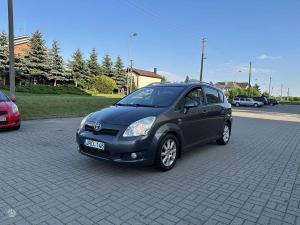 Серый Тойота Королла Версо 2008 в Клайпеда, объемом двигателя 2.20 л и пробегом 273 тыс. км за 2250 €, фото 4 на AUTOMOTO.COM.LV