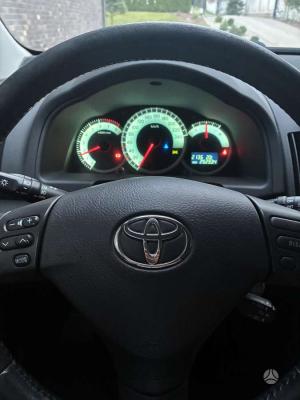 Grey Toyota Corolla Verso 2008 in Vilnius, with an engine capacity of 1.79 L and mileage of 253 thousand km for 2500 €, photo 12 on AUTOMOTO.COM.LV