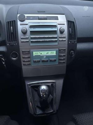 Grey Toyota Corolla Verso 2008 in Vilnius, with an engine capacity of 1.79 L and mileage of 253 thousand km for 2500 €, photo 14 on AUTOMOTO.COM.LV