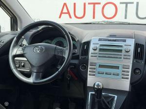 Grey Toyota Corolla Verso 2008 in Taurage, with an engine capacity of 2.23 L and mileage of 210 thousand km for 3900 €, photo 12 on AUTOMOTO.COM.LV