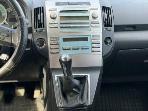 Grey Toyota Corolla Verso 2008 in Riga, with an engine capacity of 2.20 L and mileage of 327 thousand km for 2300 €, photo 9 on AUTOMOTO.COM.LV