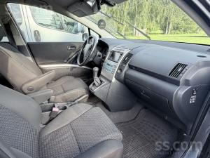 Pelēks Toyota Corolla Verso 2008 Jelgava, ar dzinēja tilpumu 2.20 L un nobraukumu 354 tūkst. km par 1250 €, foto 6 vietnē AUTOMOTO.COM.LV
