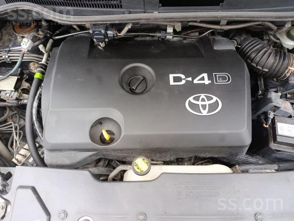 Grey Toyota Corolla Verso 2008 in Rezekne, with an engine capacity of 2.20 L and mileage of 281 thousand km for 2550 €, photo 10 on AUTOMOTO.COM.LV