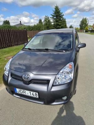 Pelēks Toyota Corolla Verso 2008 Mažeikiai, ar dzinēja tilpumu 2.23 L un nobraukumu 312 tūkst. km par 2200 €, foto  vietnē AUTOMOTO.COM.LV