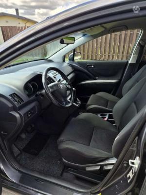 Pelēks Toyota Corolla Verso 2008 Mažeikiai, ar dzinēja tilpumu 2.23 L un nobraukumu 312 tūkst. km par 2200 €, foto 3 vietnē AUTOMOTO.COM.LV