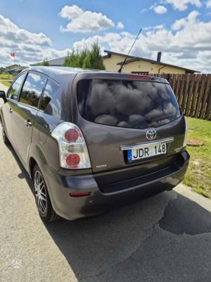Pelēks Toyota Corolla Verso 2008 Mažeikiai, ar dzinēja tilpumu 2.23 L un nobraukumu 312 tūkst. km par 2200 €, foto 4 vietnē AUTOMOTO.COM.LV