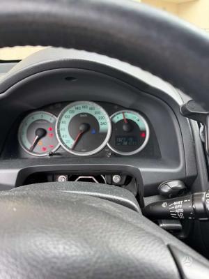 Pelēks Toyota Corolla Verso 2008 Viļņa, ar dzinēja tilpumu 2.23 L un nobraukumu 381 tūkst. km par 2300 €, foto 5 vietnē AUTOMOTO.COM.LV