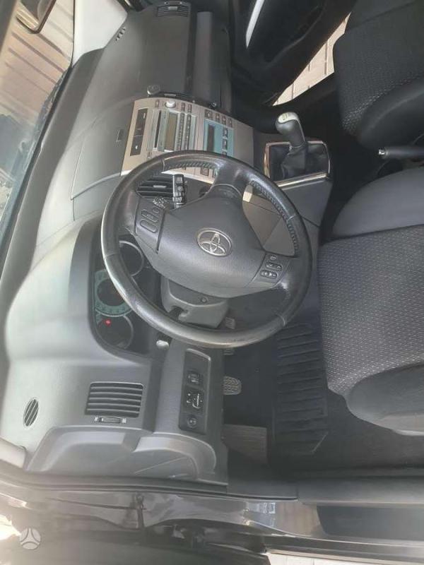 Pelēks Toyota Corolla Verso 2008 Kauņa, ar dzinēja tilpumu 2.23 L un nobraukumu 318 tūkst. km par 1850 €, foto 8 vietnē AUTOMOTO.COM.LV