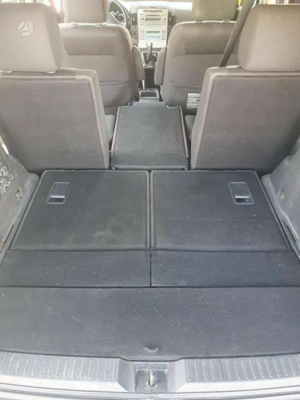 Pelēks Toyota Corolla Verso 2008 Kauņa, ar dzinēja tilpumu 2.23 L un nobraukumu 318 tūkst. km par 1850 €, foto 11 vietnē AUTOMOTO.COM.LV