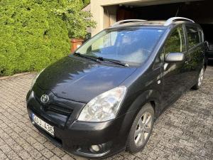 Pelēks Toyota Corolla Verso 2008 Šauļi, ar dzinēja tilpumu 1.79 L un nobraukumu 215 tūkst. km par 1880 €, foto 4 vietnē AUTOMOTO.COM.LV