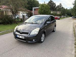 Pelēks Toyota Corolla Verso 2008 Viļņa, ar dzinēja tilpumu 2.23 L un nobraukumu 308 tūkst. km par 1950 €, foto 3 vietnē AUTOMOTO.COM.LV