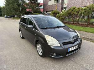 Pelēks Toyota Corolla Verso 2008 Viļņa, ar dzinēja tilpumu 2.23 L un nobraukumu 308 tūkst. km par 1950 €, foto 5 vietnē AUTOMOTO.COM.LV