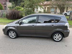 Pelēks Toyota Corolla Verso 2008 Viļņa, ar dzinēja tilpumu 2.23 L un nobraukumu 308 tūkst. km par 1950 €, foto 9 vietnē AUTOMOTO.COM.LV